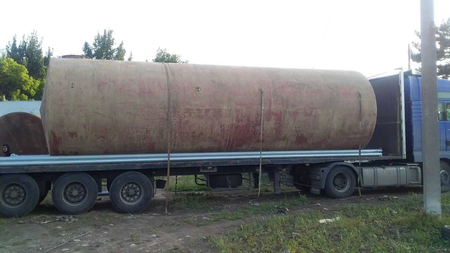 Продаются ёмкости 55 кубовые для солярки, бензина и другого сырья.