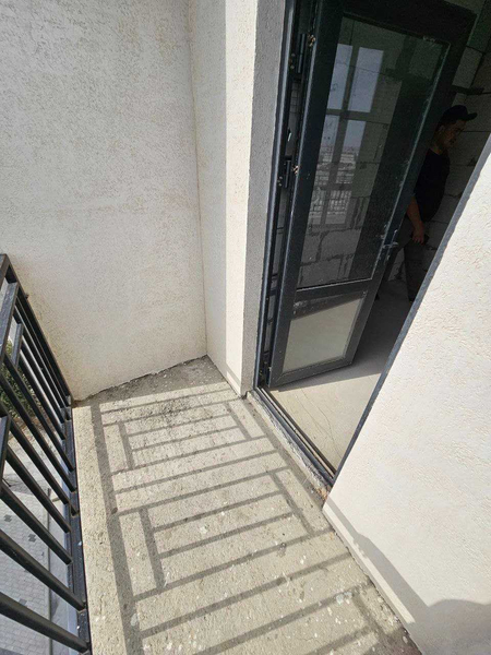 1 xonali 50m² 6-qavat sotiladi