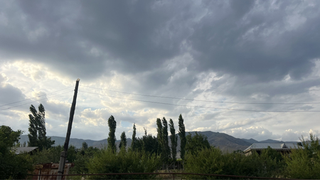 Bo’stonliq tumoani Xondoyliq qishlog’ida 15 sotik turar joy (yer) soti