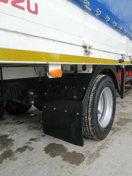 ISUZU yuk mashinasi