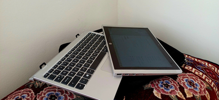 HP Detachable leptop