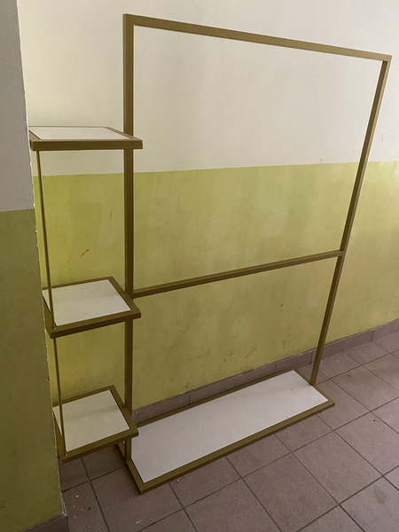 Stelaj sotiladi holadi ideal