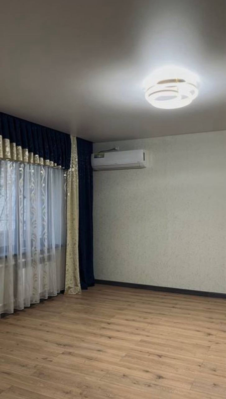 Сдается квартира в Аренду,3 комнаты,ул Чимкентская,110 школа,90м2