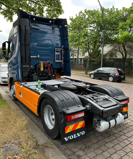 Продается VOLVO FH 460 - евро 6 - 2017