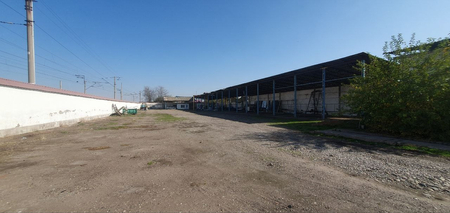 Очень срочно продаётся база 1,8 Га Янгиюль Гульбахор первая линия