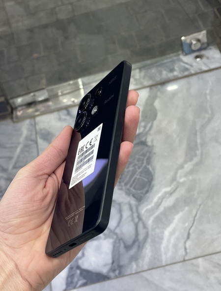 Redmi not 13  8/256 Black