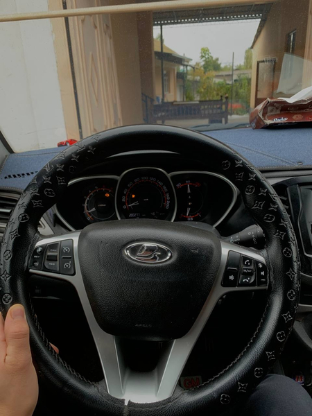 Lada vesta 2018 robot karobka