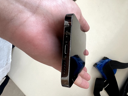 iPhone.    12 Pro