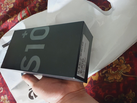 Samsung s10+ sotiladi.