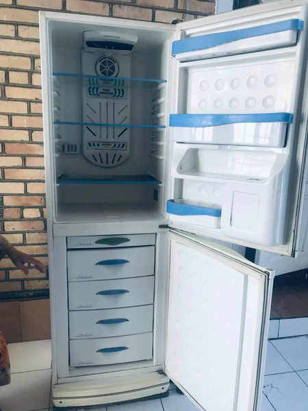 Холодельник ва газ плита