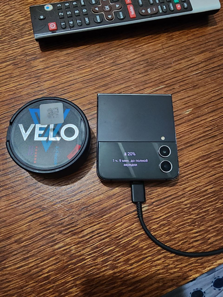 Samsung Flip 4 8/128