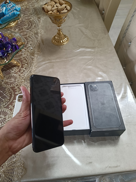 Iphone 11 Pro max LL/A ideal ochilmagan