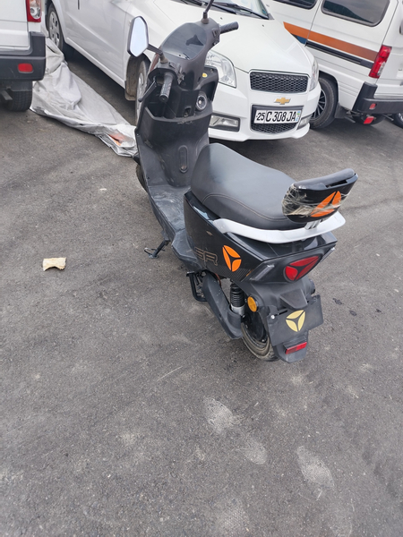 Skuter yadeya b/u