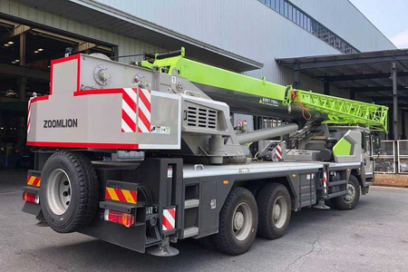 Автокран ZOOMLION ZTC300V5 30тонн Arenda s Vikup