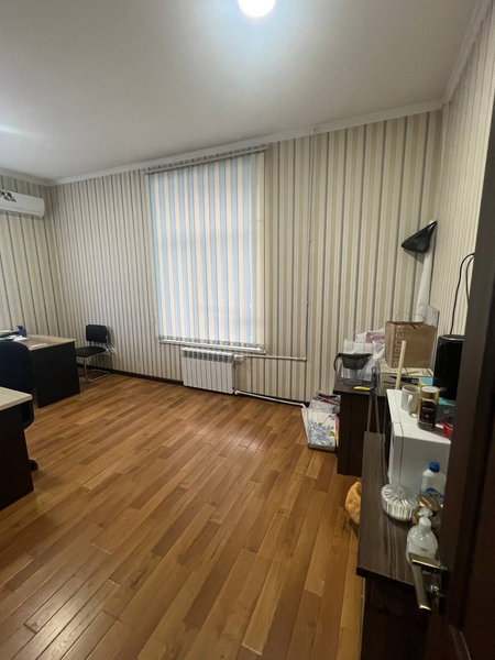 Театральная Офисы в наличии 36м2 +парковка Срочно