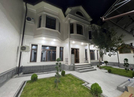 Продается Евро дом Ор-р: Домбрабад 250м2