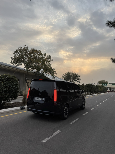 Hyundai Staria Full komplektatsiyada