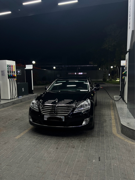 Срочно продаю Hyundai Equus 3,8