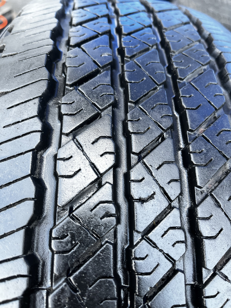 235  60  r18 nexen