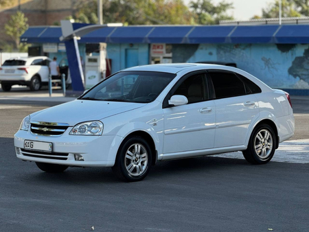 Lacetti 1.8 автомат 2010 год