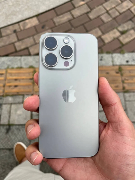 IPHONE 15 Pro Ideal