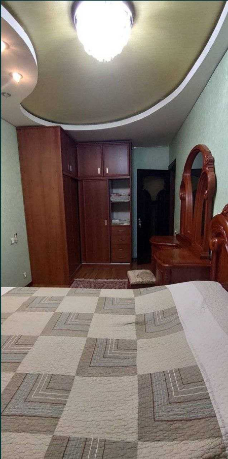 (К128441) Продается 3-х комнатная квартира в Мирабадском районе.
