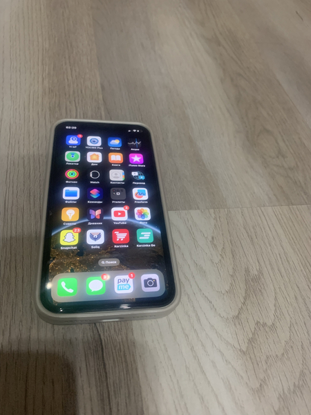 Срочно продам i phone 11