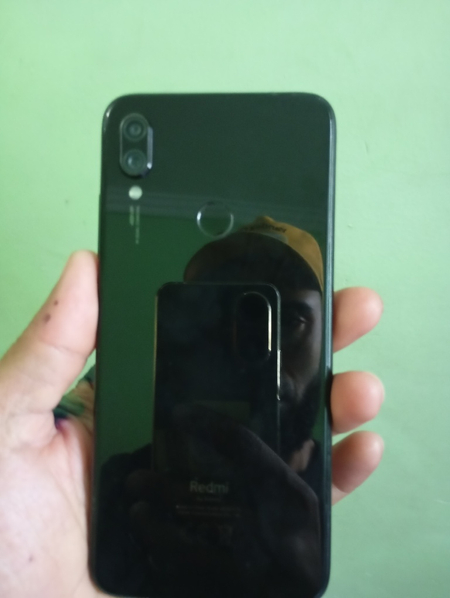 Redmi note 7 4/64gb Global yili 2019