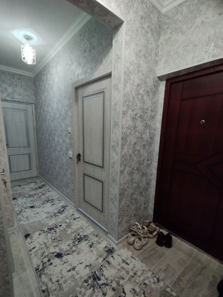 Коракамиш 2/4 ,2 хонали, евро ремонт 2- этаж.Тансикбоев бозор якинида.
