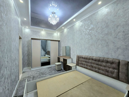 Продается 2 ком. Квартира на 2 этаже адрес Азиз базар ор. Рес.Темуршох