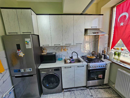 1 xonali 48m² 4-qavat uy sotiladi