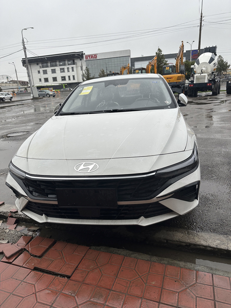 Elantra Hyundai 2024