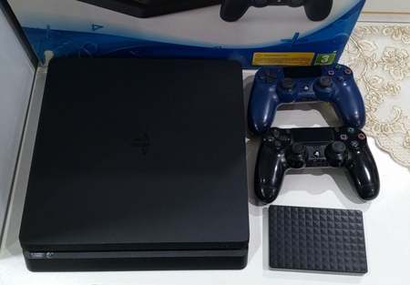 Playstation 4 slim 2.5 Tb Golden Hen 9.00