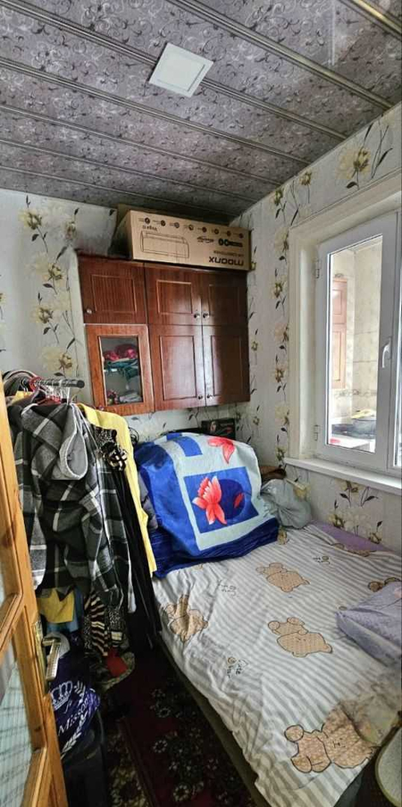 Продаётся квартиры 2/2/4 на Юнусабадском районе (J2327)