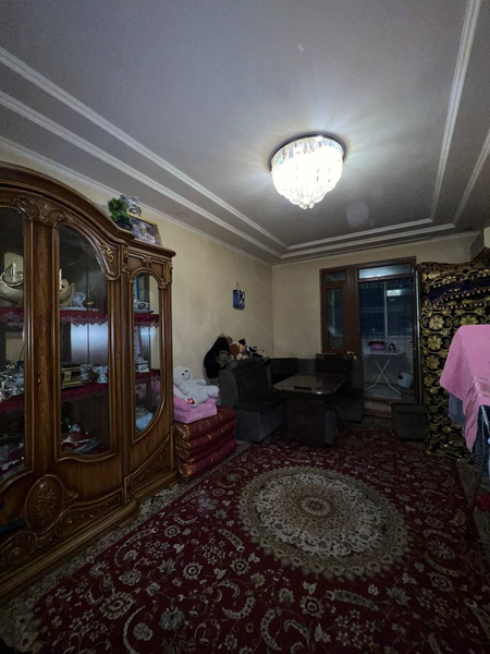 Срочно Продаётся 2 комнатная квартира массив Ялангач