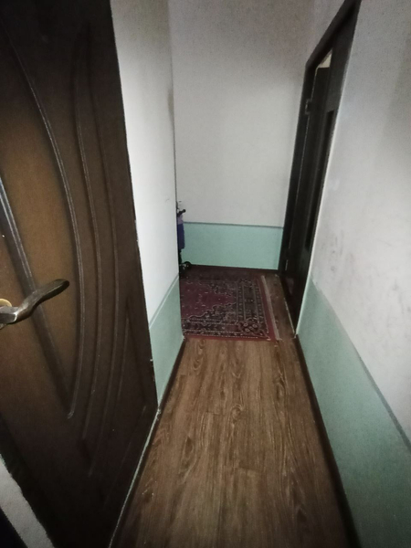 Массив Панельныйда Уй сотилади