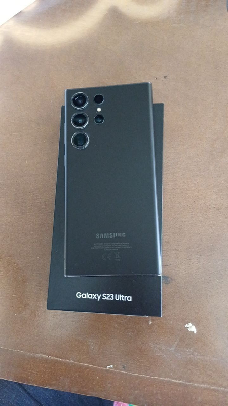 Samsung S23ULTRA 12/256
