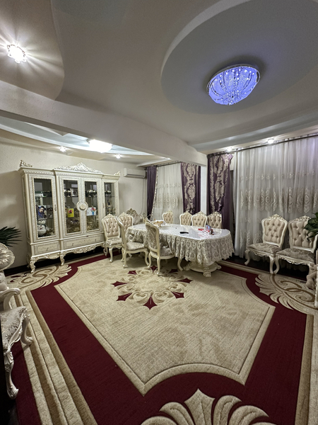 Продается квартира в Юнусабаде