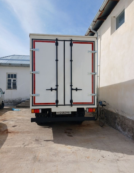 Isuzu грузовик 2016