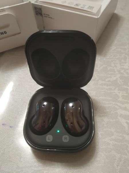 Samsung Galaxy Buds Live
