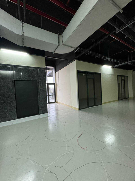 Продам магазин в ИБН СИНО ТЦ STROY MART
