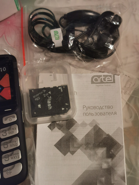 Artel Z 10 мобильный кнопочный телефон