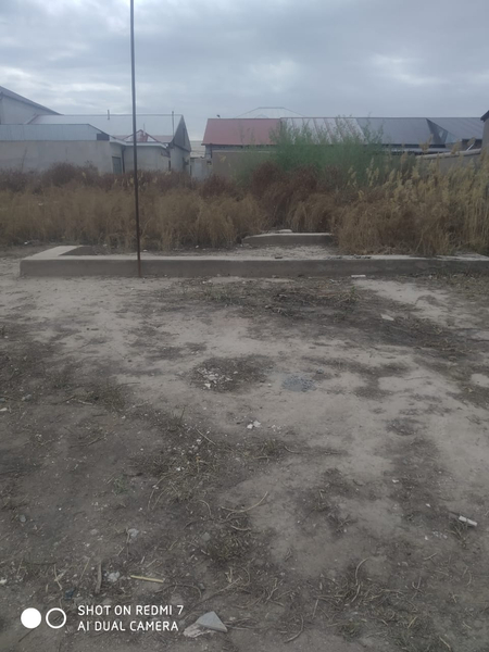Урганч шахарда жой урни сотилади