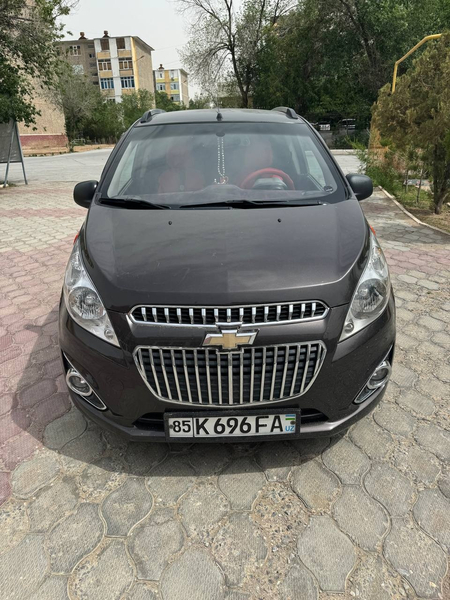 Spark  chevrolet