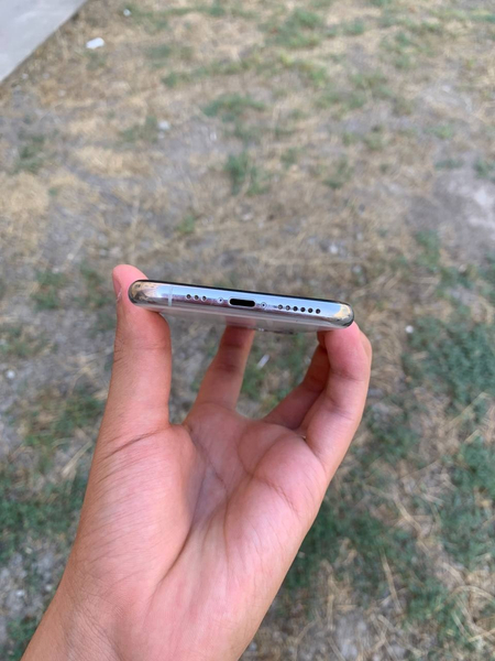 Iphone 11 pro 4/128 84% face id ishkedi true ton bor