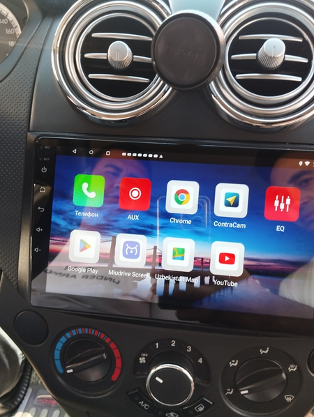 Monitor Tesla Android