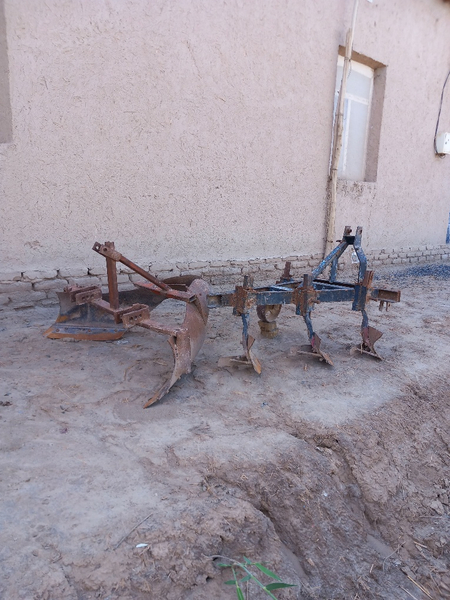 Sotiladi holati yaxshi.Narxi