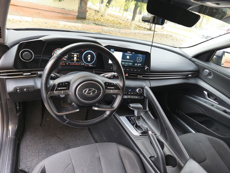 Hyundai elantra 2021 sotiladi
