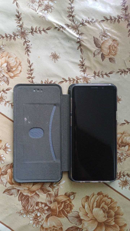 Есть два samsungа s 9 и note 5 обмен