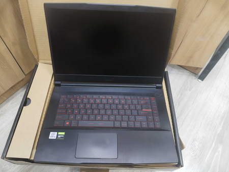 Igravoy noutbuk Msi